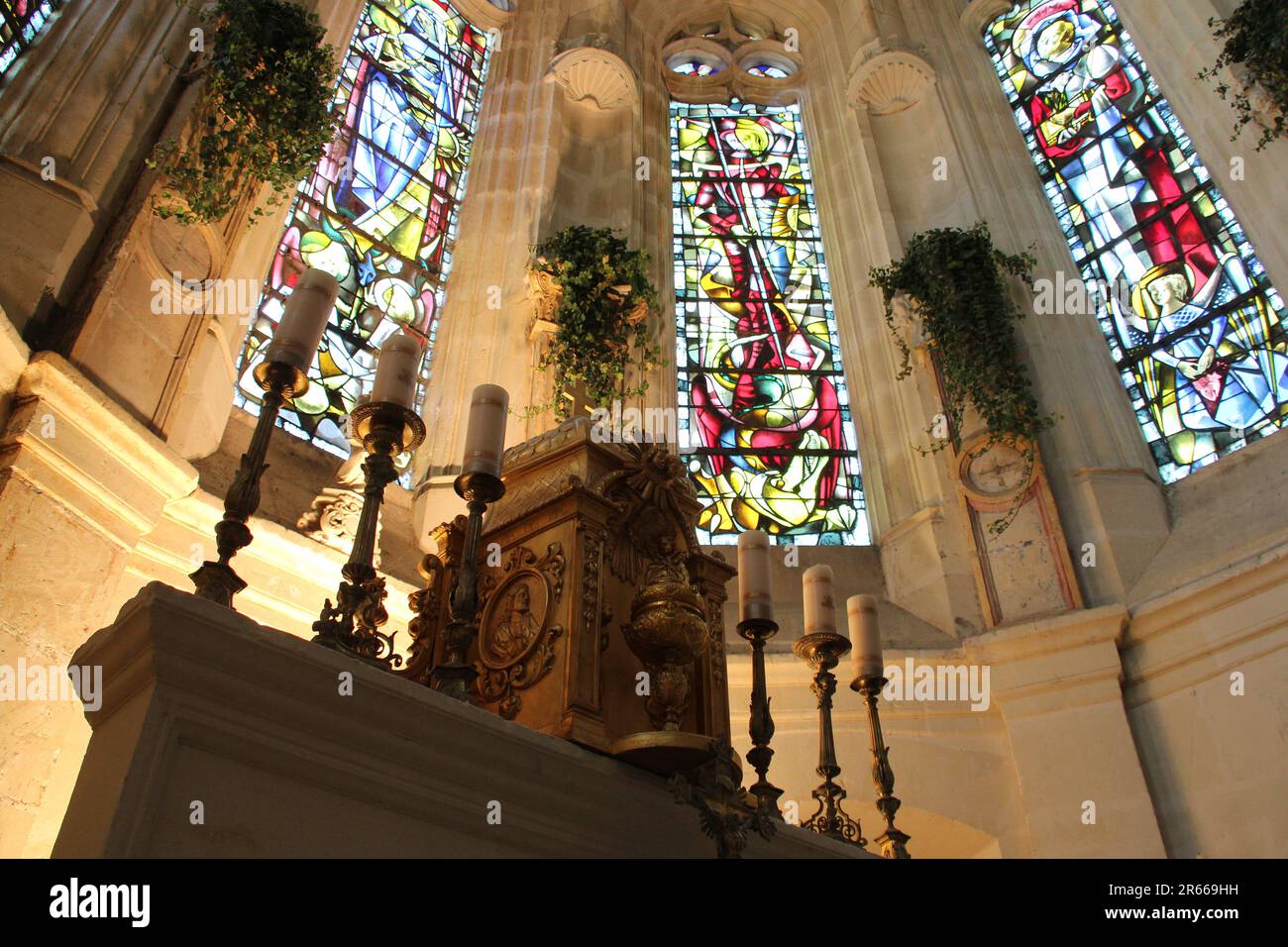 chapel in a medieval and renaissance castle in touraine (france Stock ...