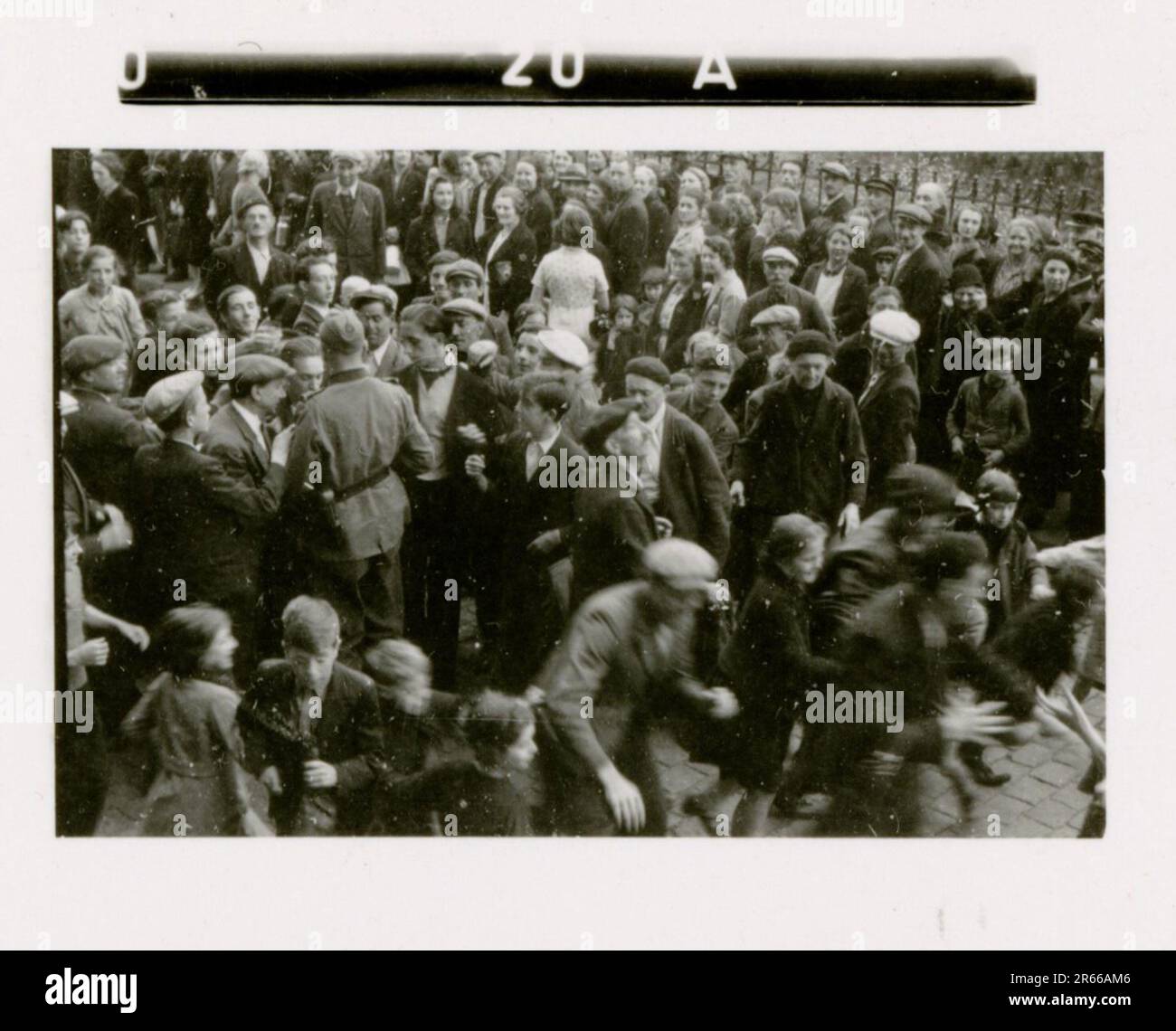 SS Photographer Bergmann, Johannes, Leibstandarte Adolf Hitler, France ...