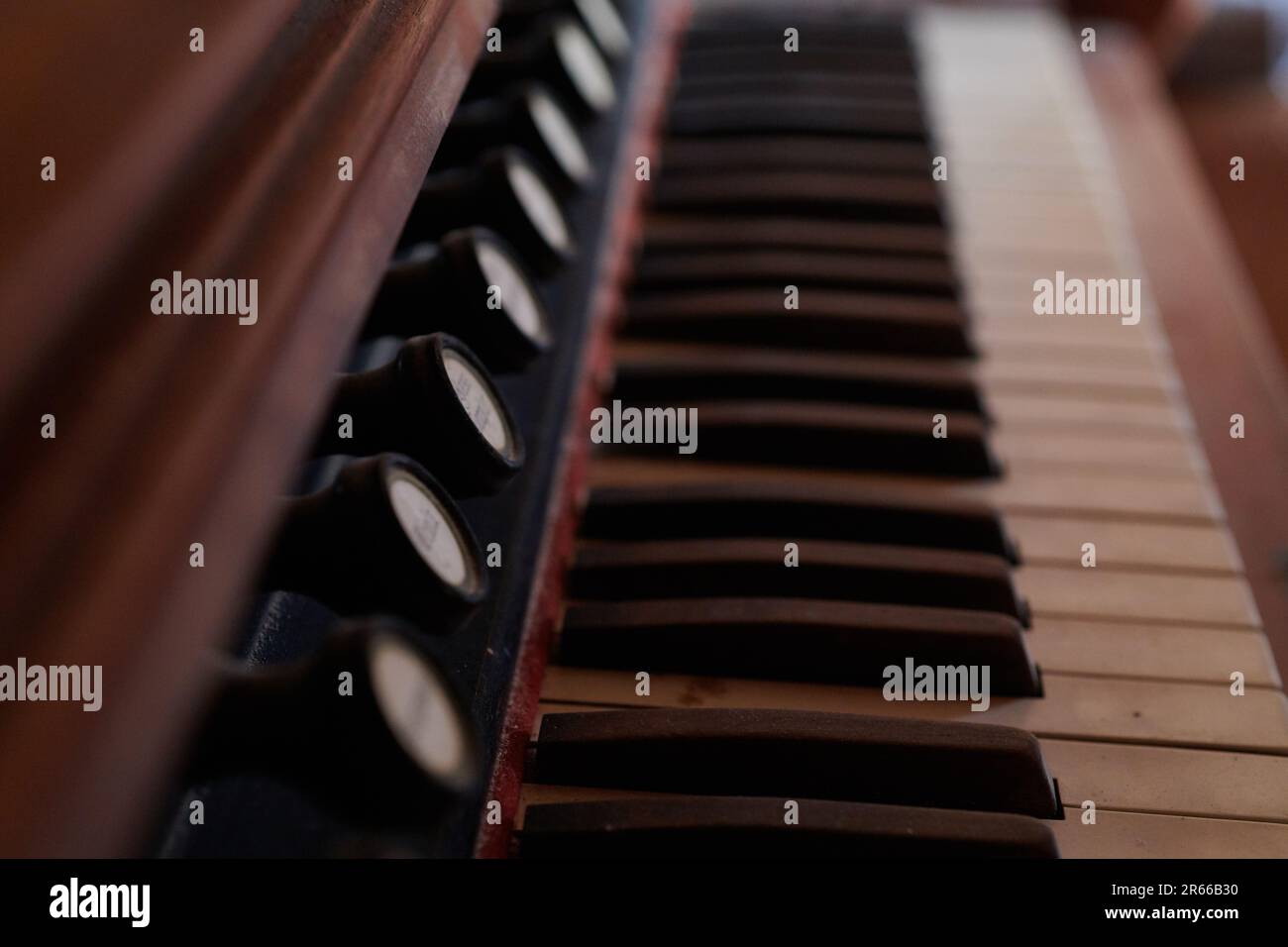 Old broken pipe organ dusty in an attic Stock Photo - Alamy