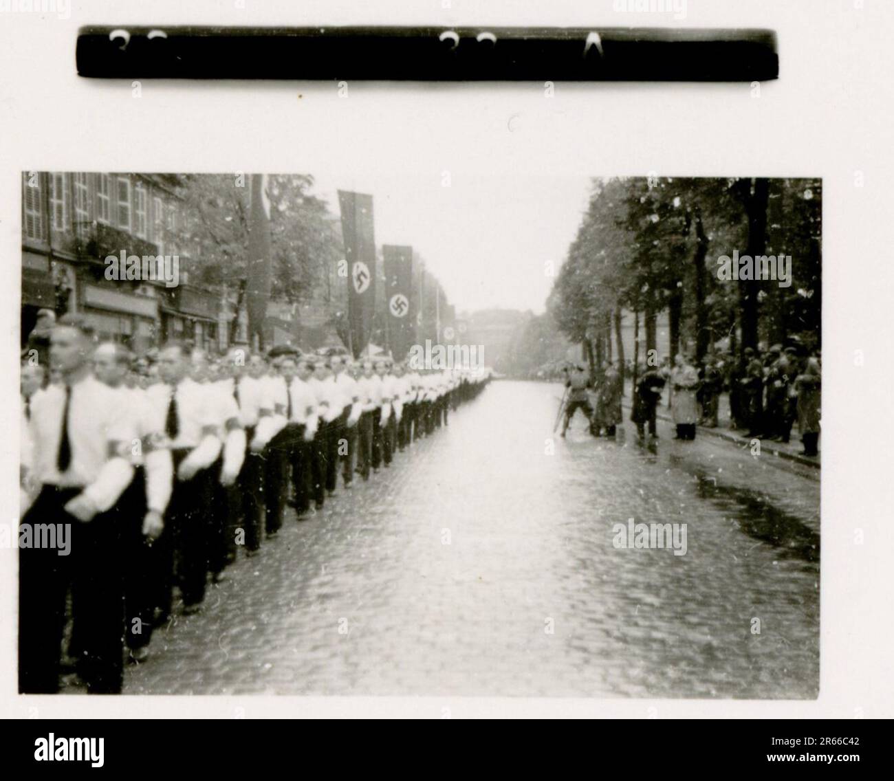 SS Photographer Bergmann, Johannes, Leibstandarte Adolf Hitler, France ...