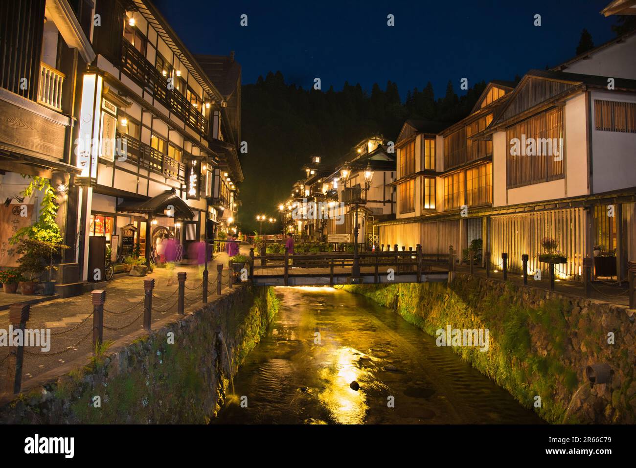 Ginzan onsen hi-res stock photography and images - Alamy