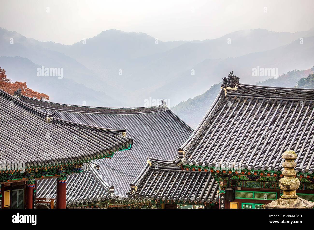 Haeinsa temple hi-res stock photography and images - Alamy