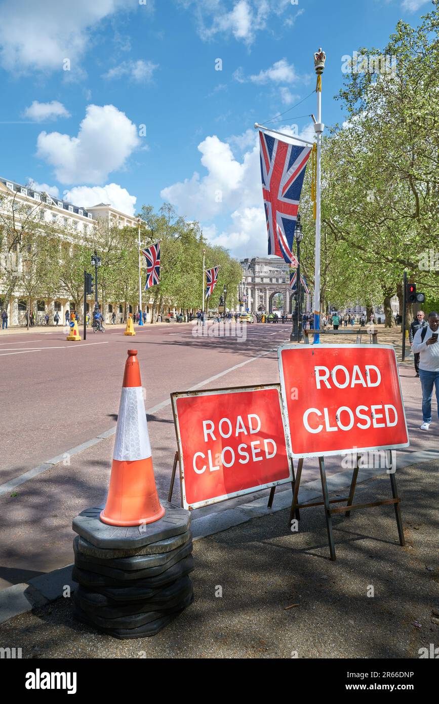 The Mall, closed to traffic, London, England Stock Photo - Alamy