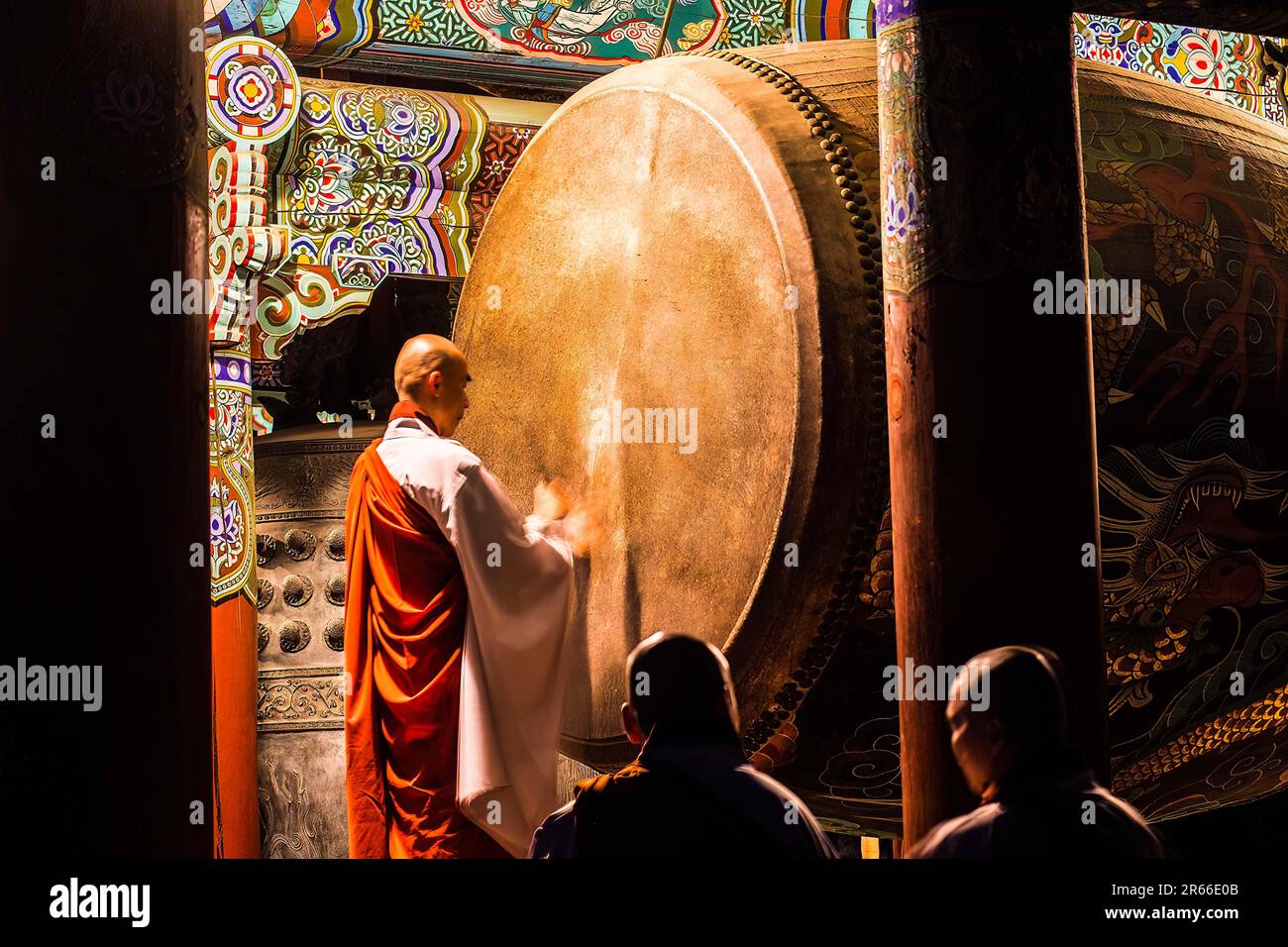 At all night session hi-res stock photography and images - Alamy