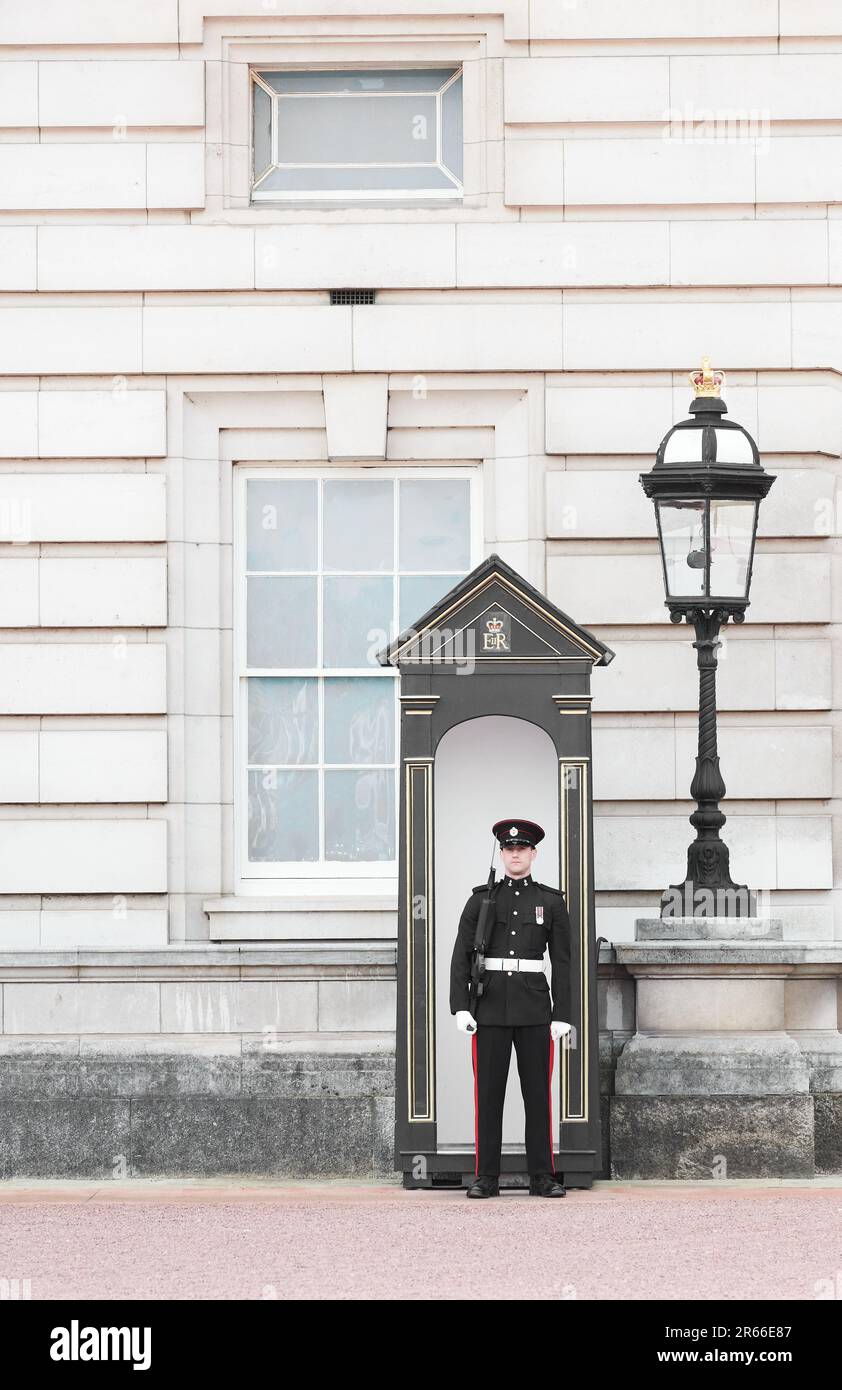 Royal mansion home house regal privileged wealth class monarchy hi-res ...