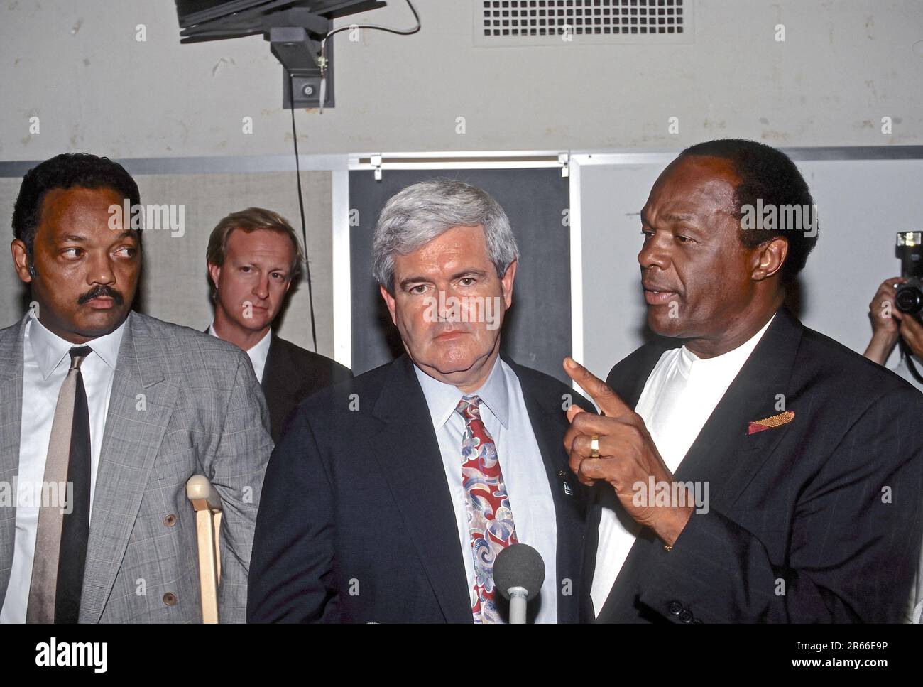 Shadow senator hi-res stock photography and images - Alamy