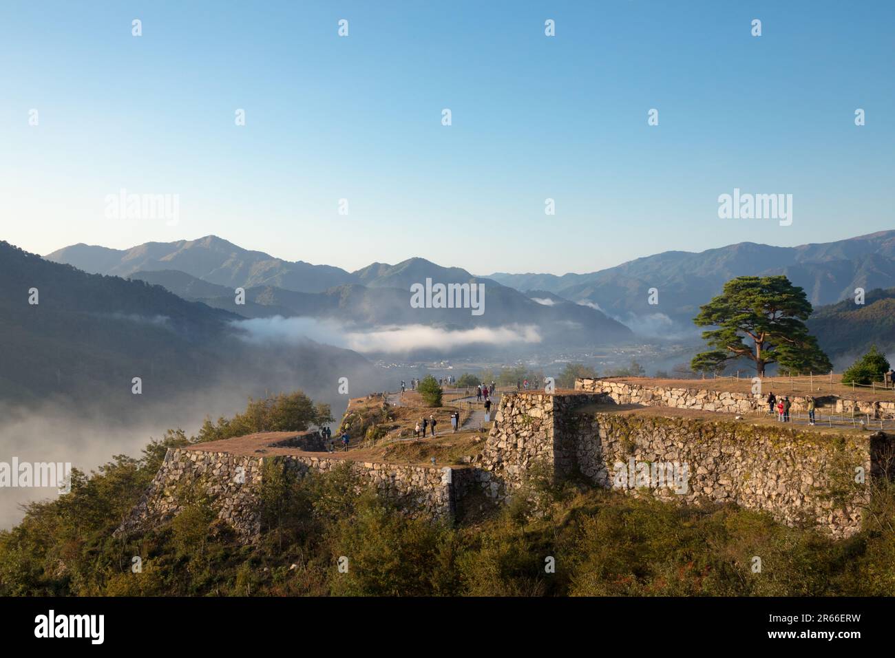 Sea of clouds and the ruins of Takeda Castle Stock Photo - Alamy