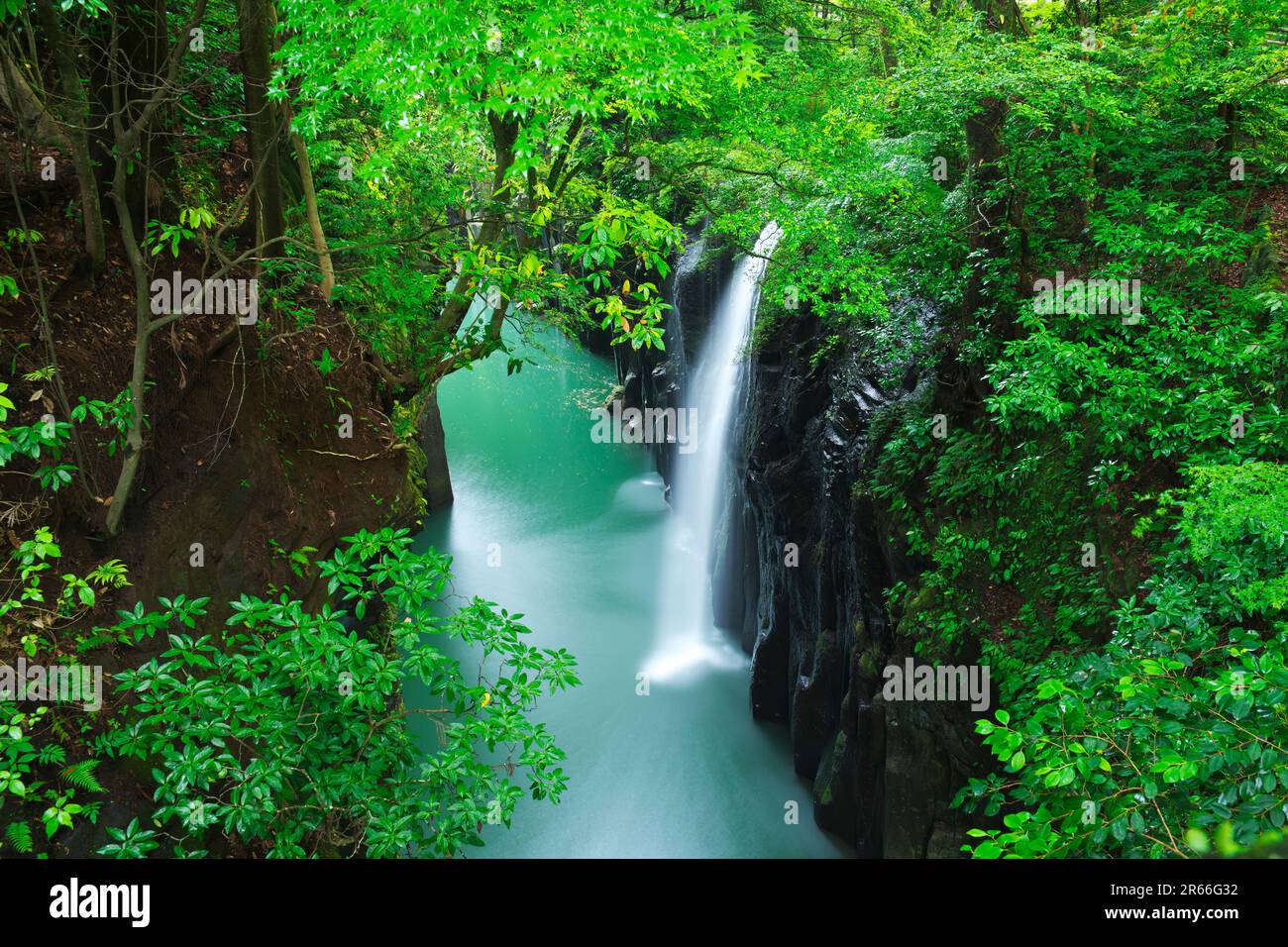 Takachiho Gorge, Manai Waterfall Stock Photo - Alamy