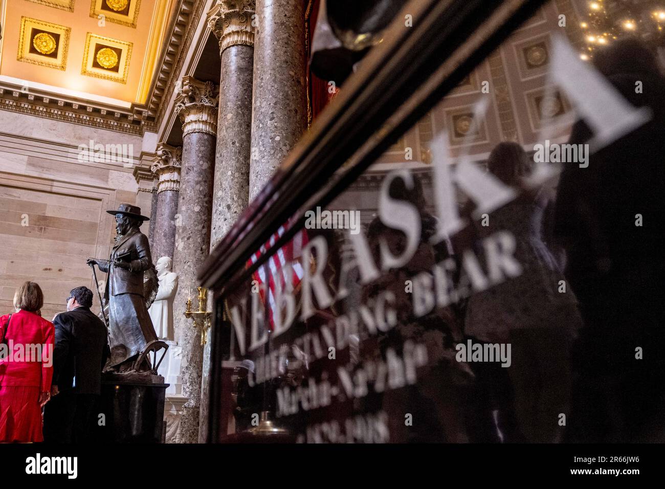 The Congressional statue of Willa Cather is unveiled in Statuary Hall ...