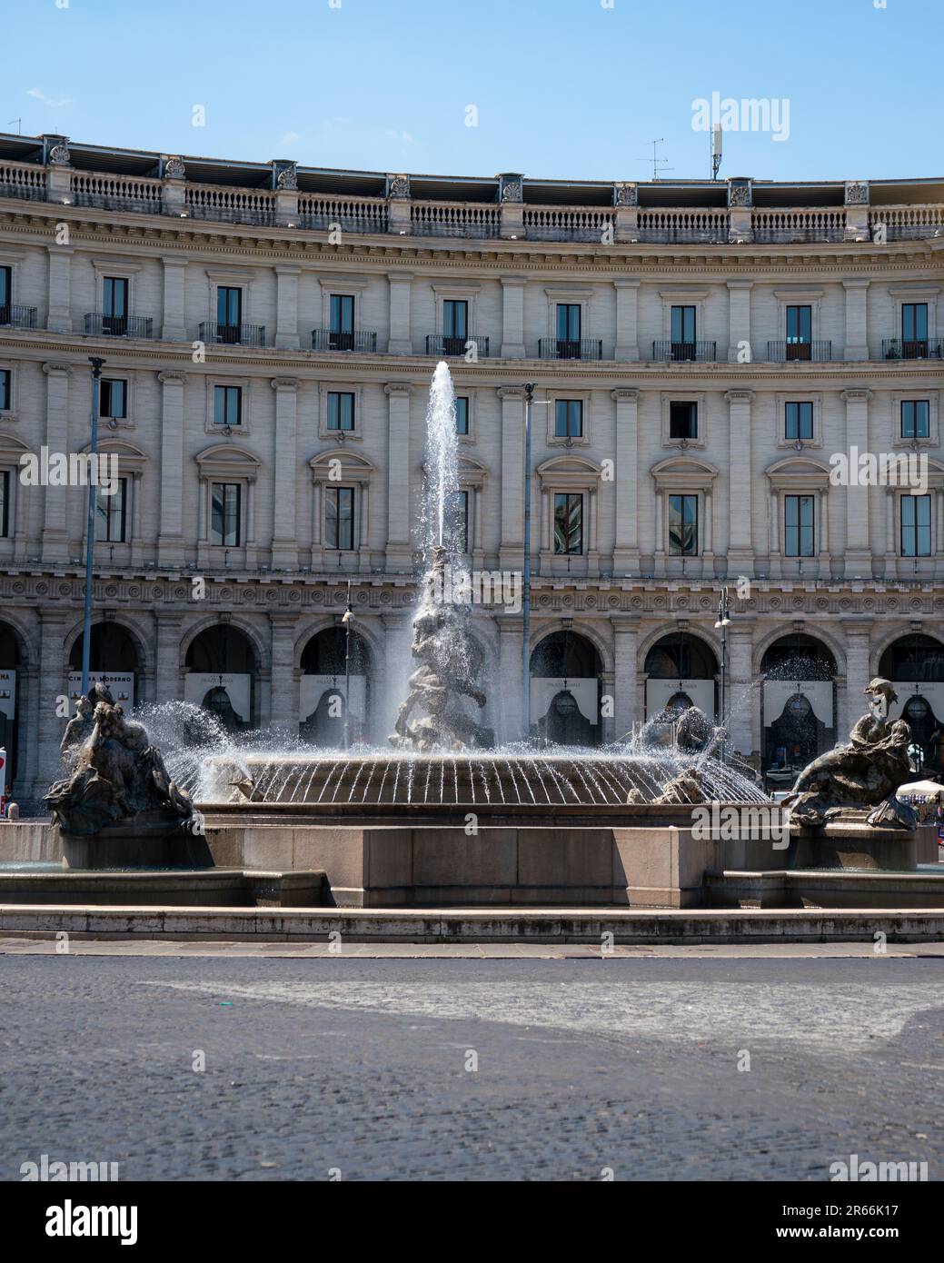 Fountain naiads square rome hi-res stock photography and images - Alamy