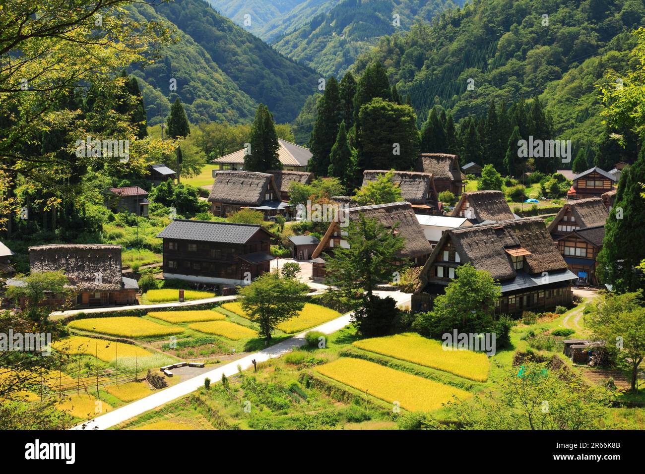 Gokayama, Aikura Gassho-Zukuri Village Stock Photo - Alamy