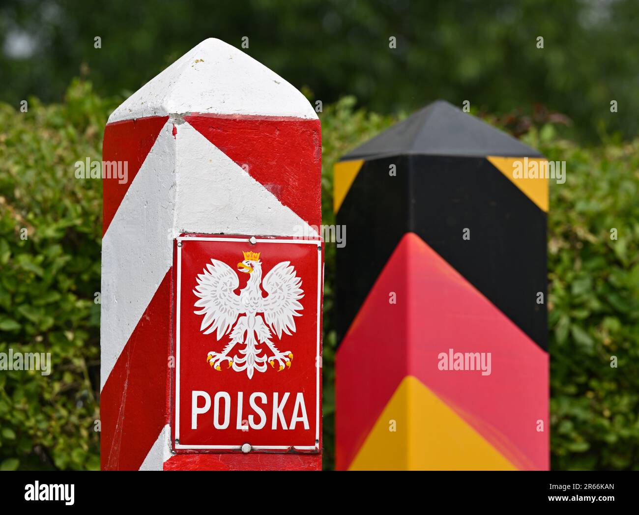Slubice, Poland. 07th June, 2023. A border pillar in the Polish ...