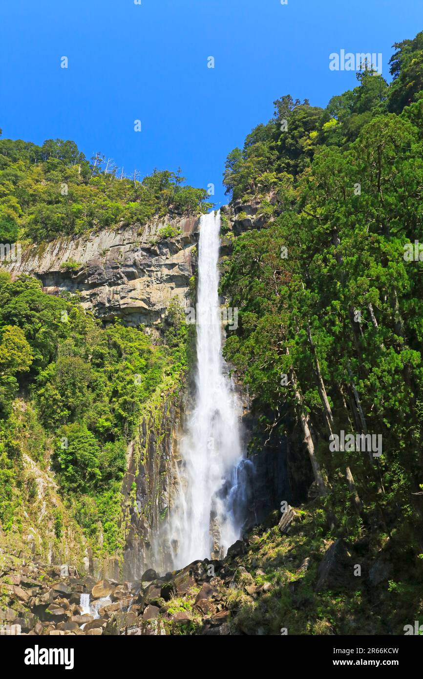 Kumano nachi waterfalls hi-res stock photography and images - Alamy