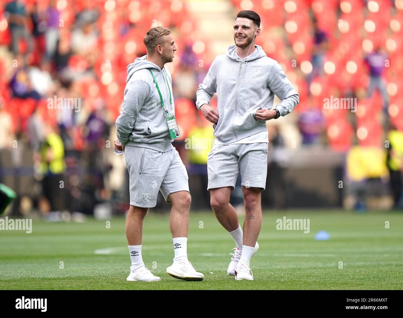 West Ham United's Declan Rice (right) and Jarrod Bowen inspect the ...