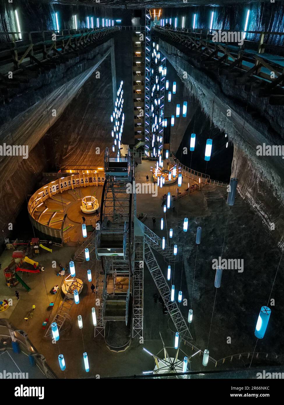 Warehouse interior high angle hi-res stock photography and images - Alamy