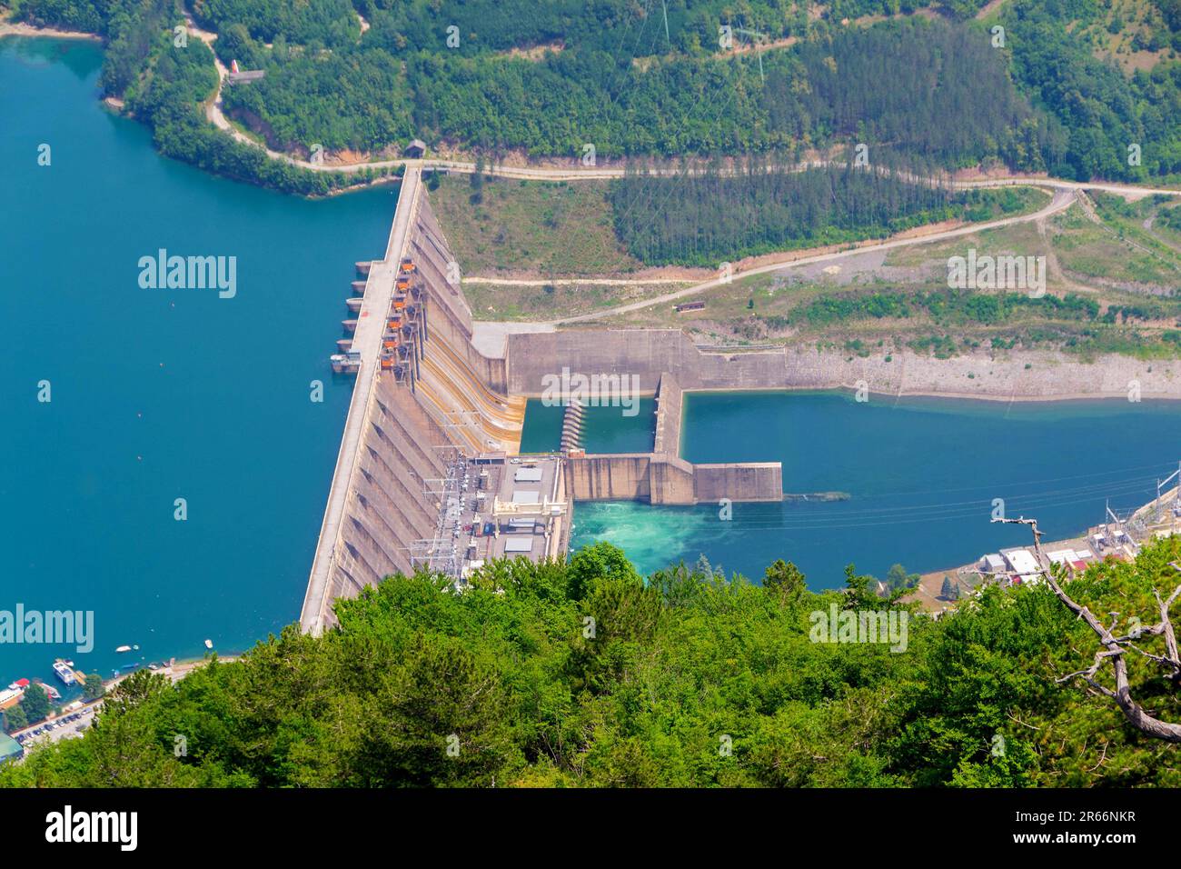 Nature's Gem: Perucac Lake reflects tranquil serenity as Banjska Stena ...