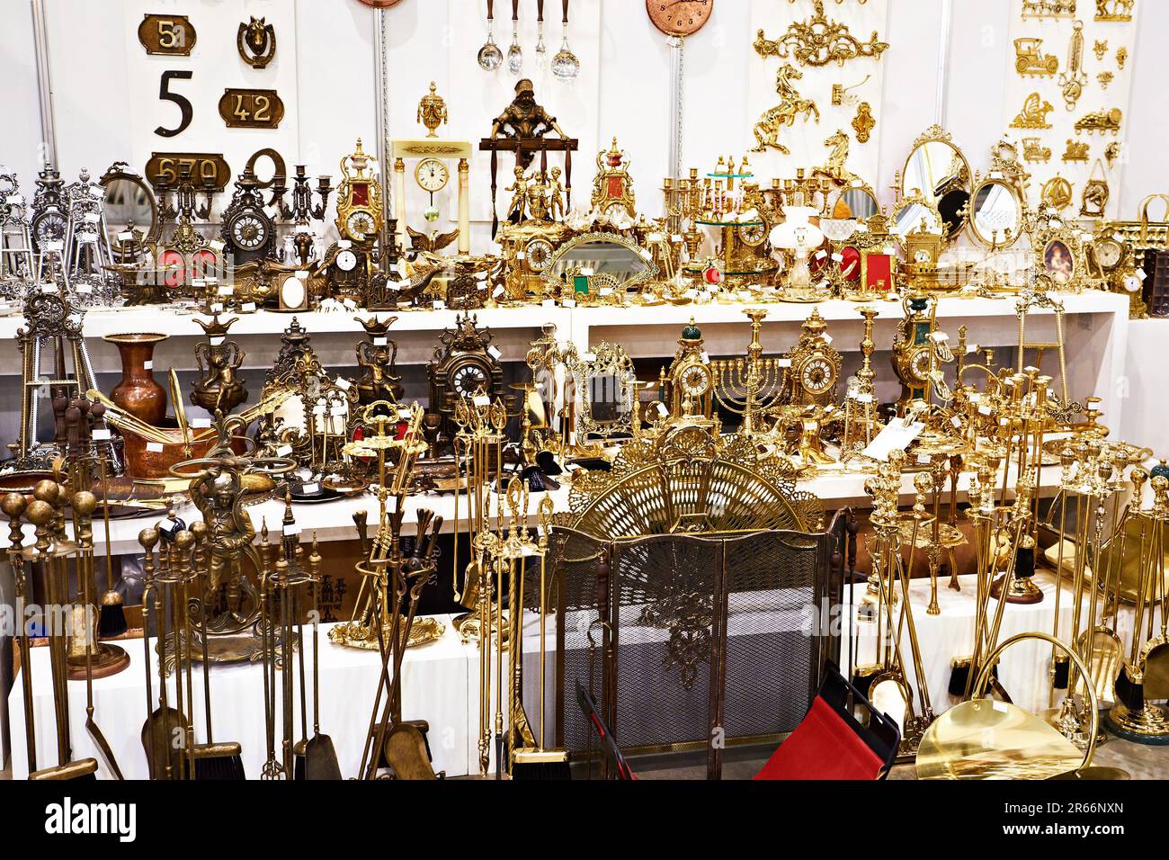 Antique brass utensils hi-res stock photography and images - Alamy