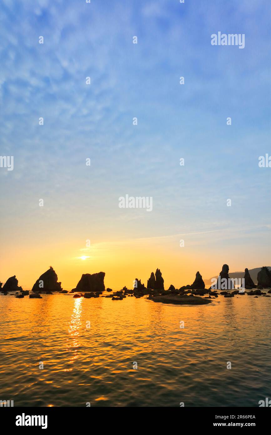 Morning sun and Hashikui rocks Stock Photo - Alamy