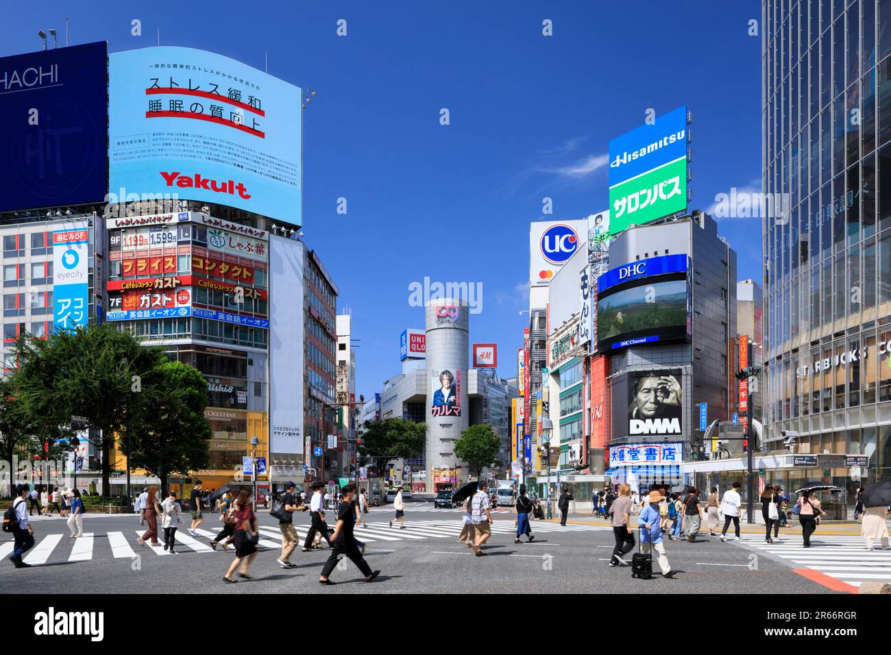Shibuya scramble crossing and pedestrians Stock Photo - Alamy