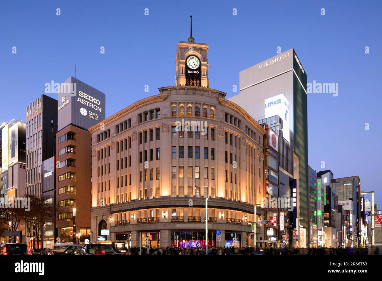 Tokyo ginza clock hi-res stock photography and images - Alamy