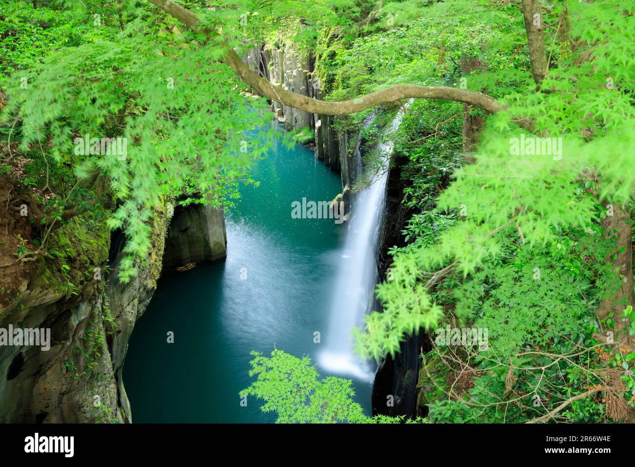 Manai no taki waterfall, Takachiho Gorge Stock Photo - Alamy