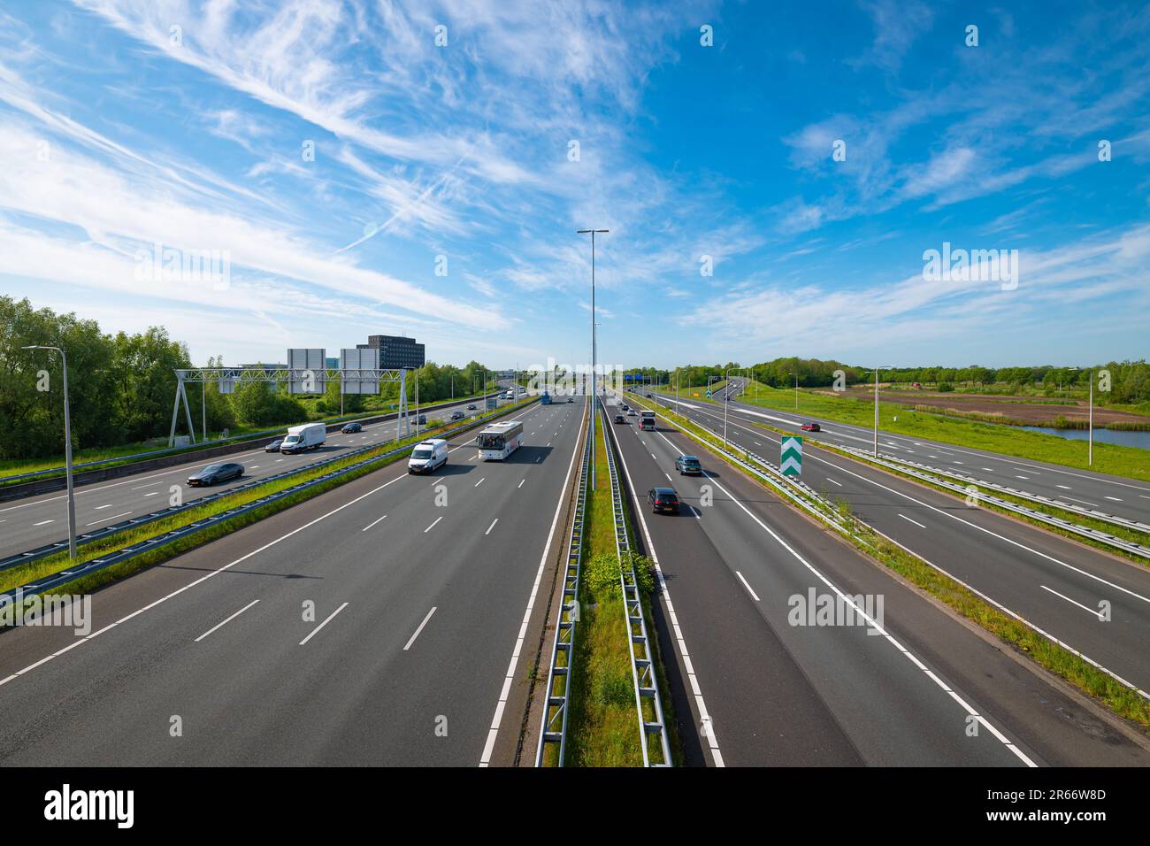 Highway multiple lanes cars hi-res stock photography and images - Alamy