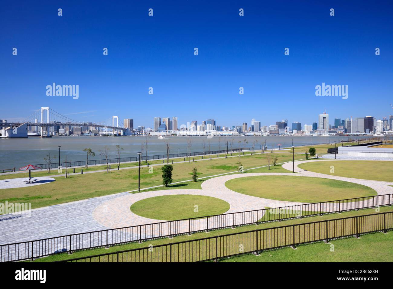Toyosu Gururi Park and Rainbow Bridge Stock Photo - Alamy