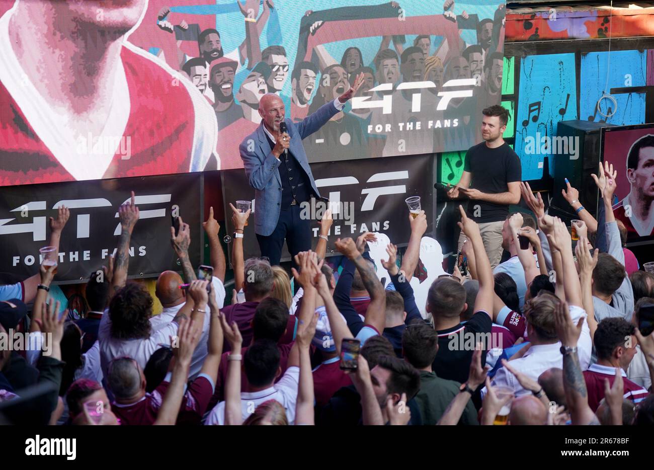 Ex west ham united player hi-res stock photography and images - Alamy