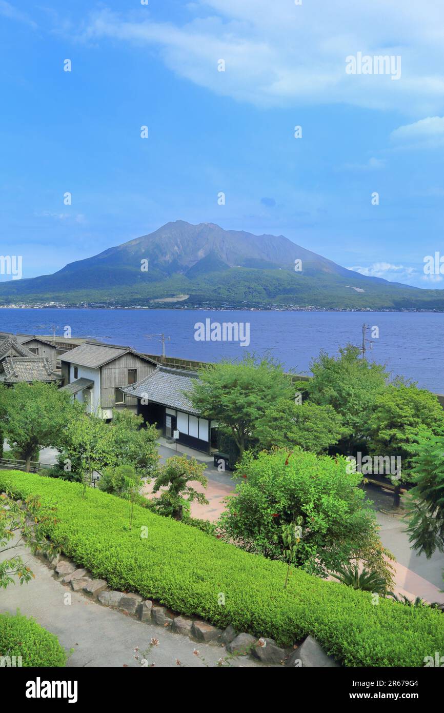 Senganen Garden and Sakurajima Stock Photo - Alamy