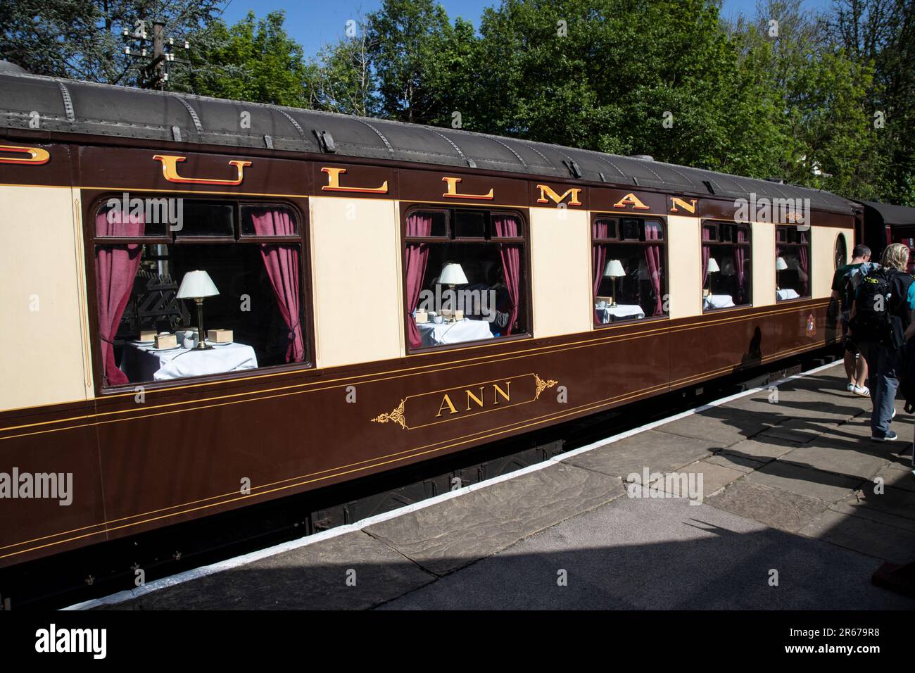 Ann pullman coach hi-res stock photography and images - Alamy