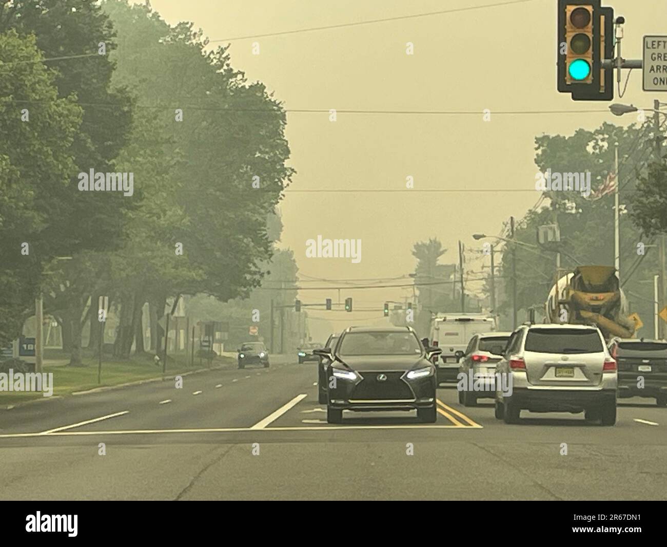 Creates air pollution hi-res stock photography and images - Alamy