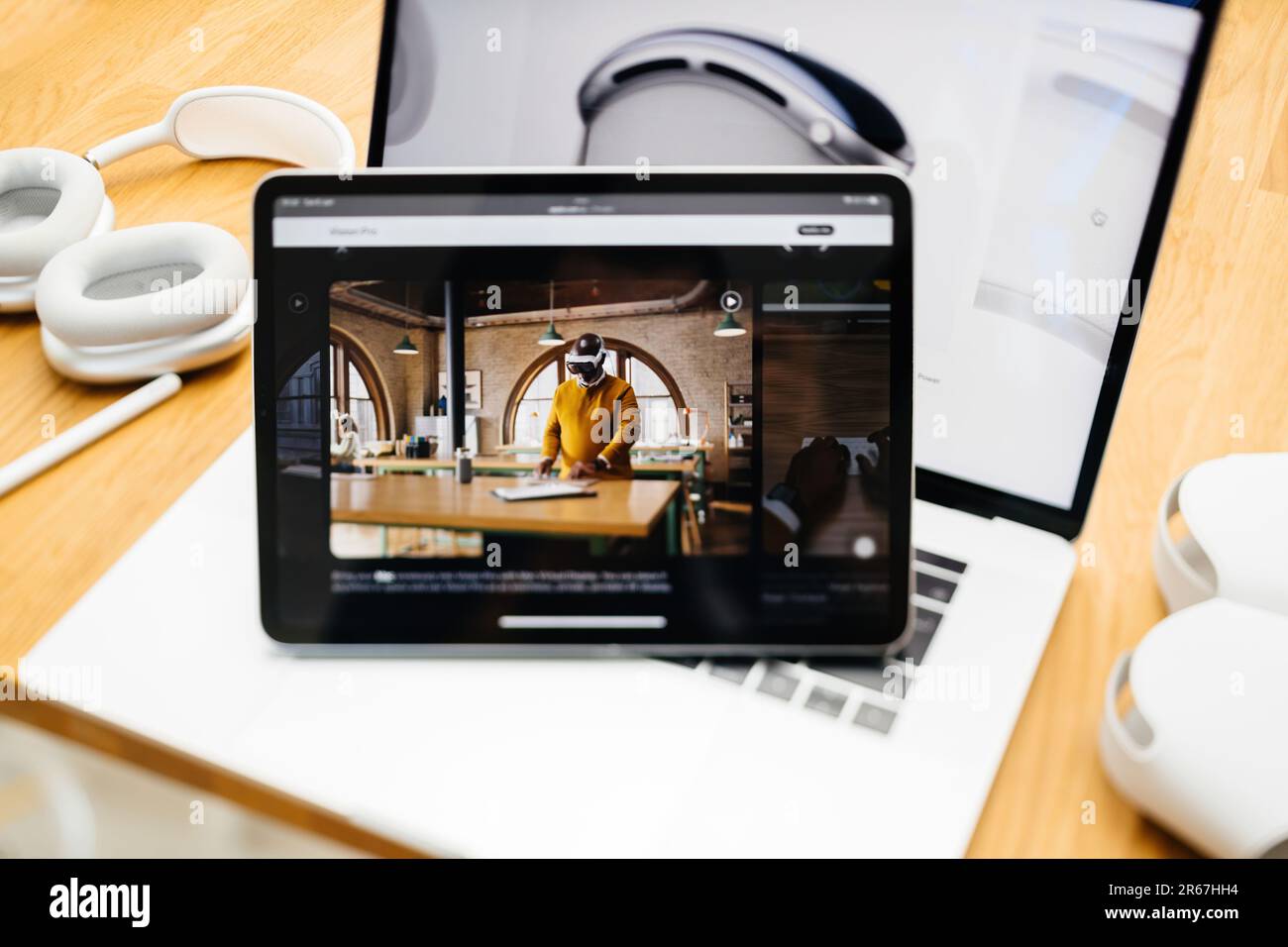 Paris, France - Jun 6, 2023: Showcsing Mac Virtual Display wirelessly ...