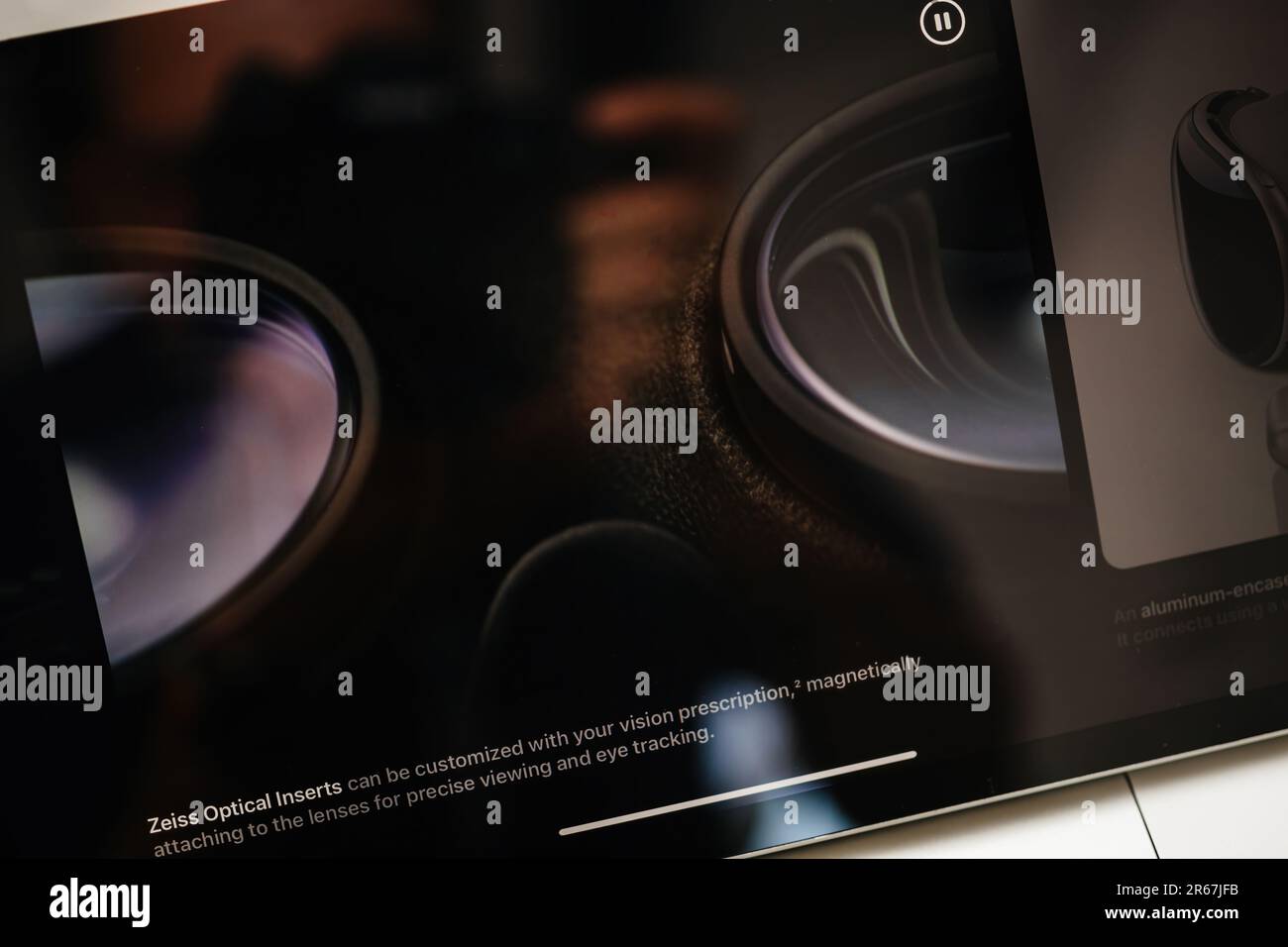 Zeiss optical inserts hi-res stock photography and images - Alamy