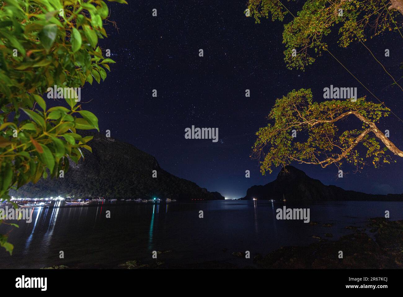 Night shot over the harbor and bay of El Nido on the philippine island ...