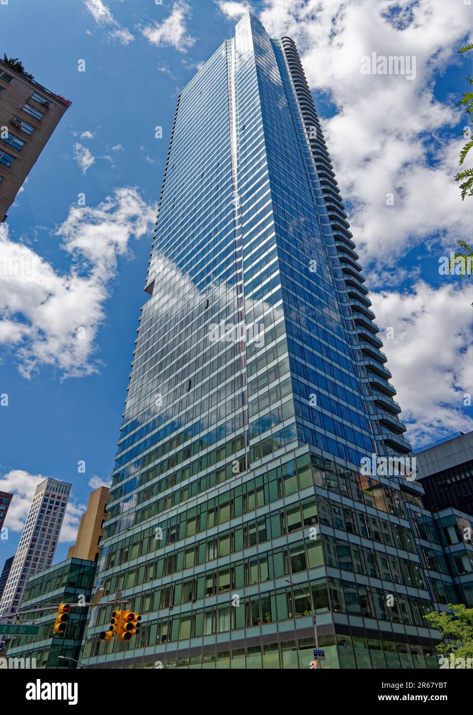 252 east 57th st hi-res stock photography and images - Alamy