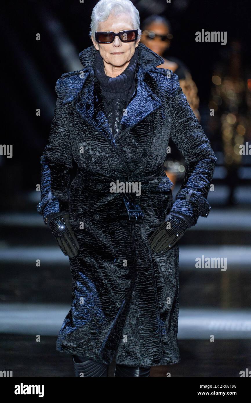 Model maye musk hi-res stock photography and images - Alamy