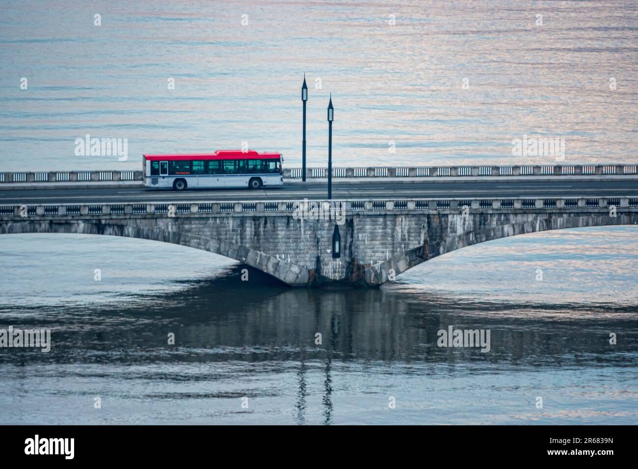 Shinano river bridge hi-res stock photography and images - Alamy