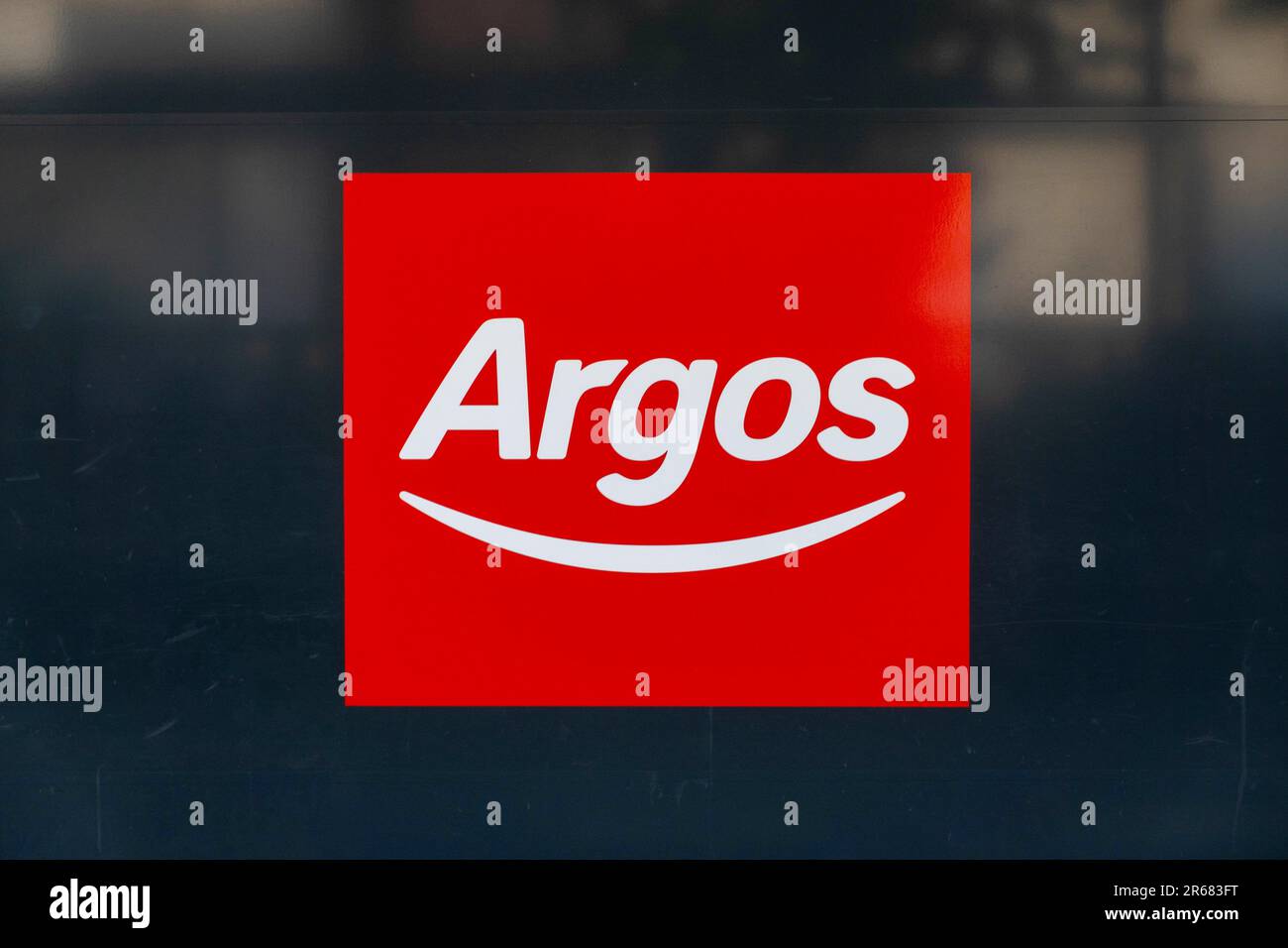 Argos shop logo sign hi-res stock photography and images - Alamy