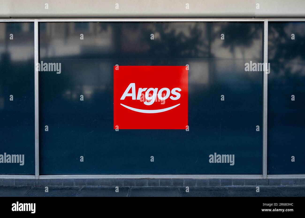 Argos store sign hi-res stock photography and images - Alamy