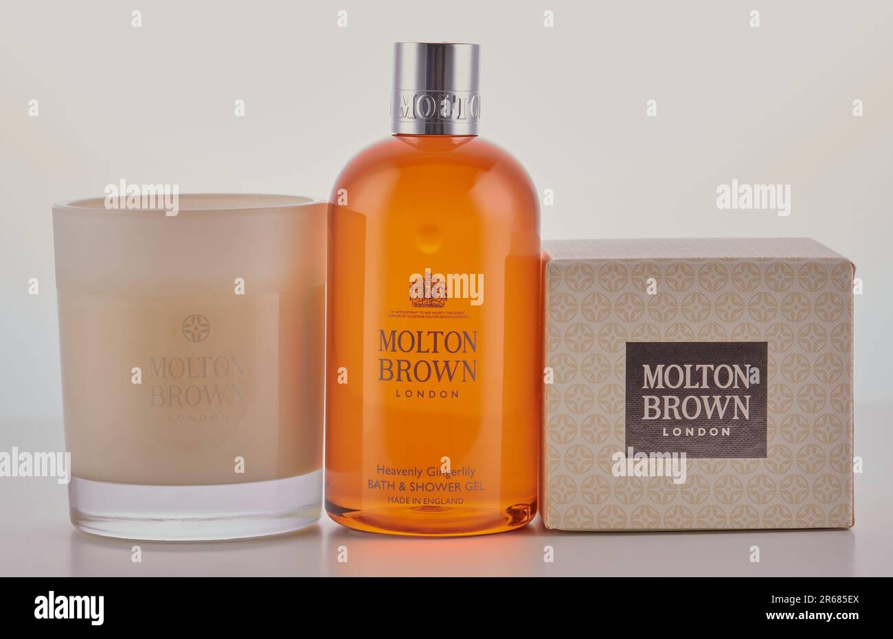 Molten brown products hi-res stock photography and images - Alamy