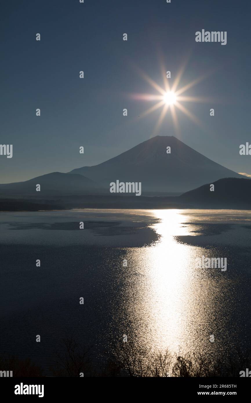 Sun and Mount Fuji Stock Photo - Alamy