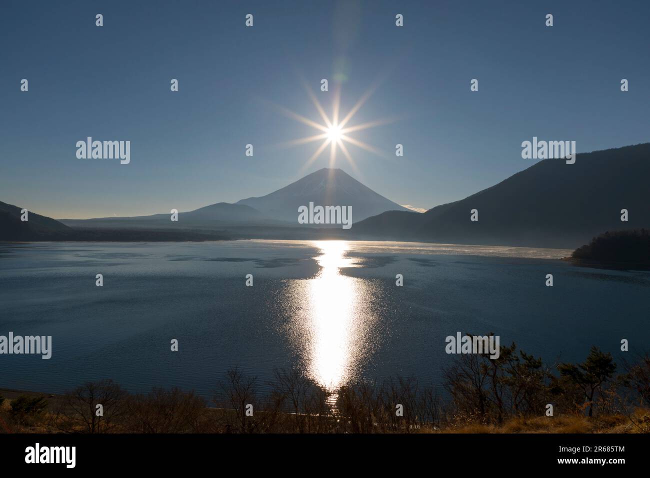 Sun and Mount Fuji Stock Photo - Alamy