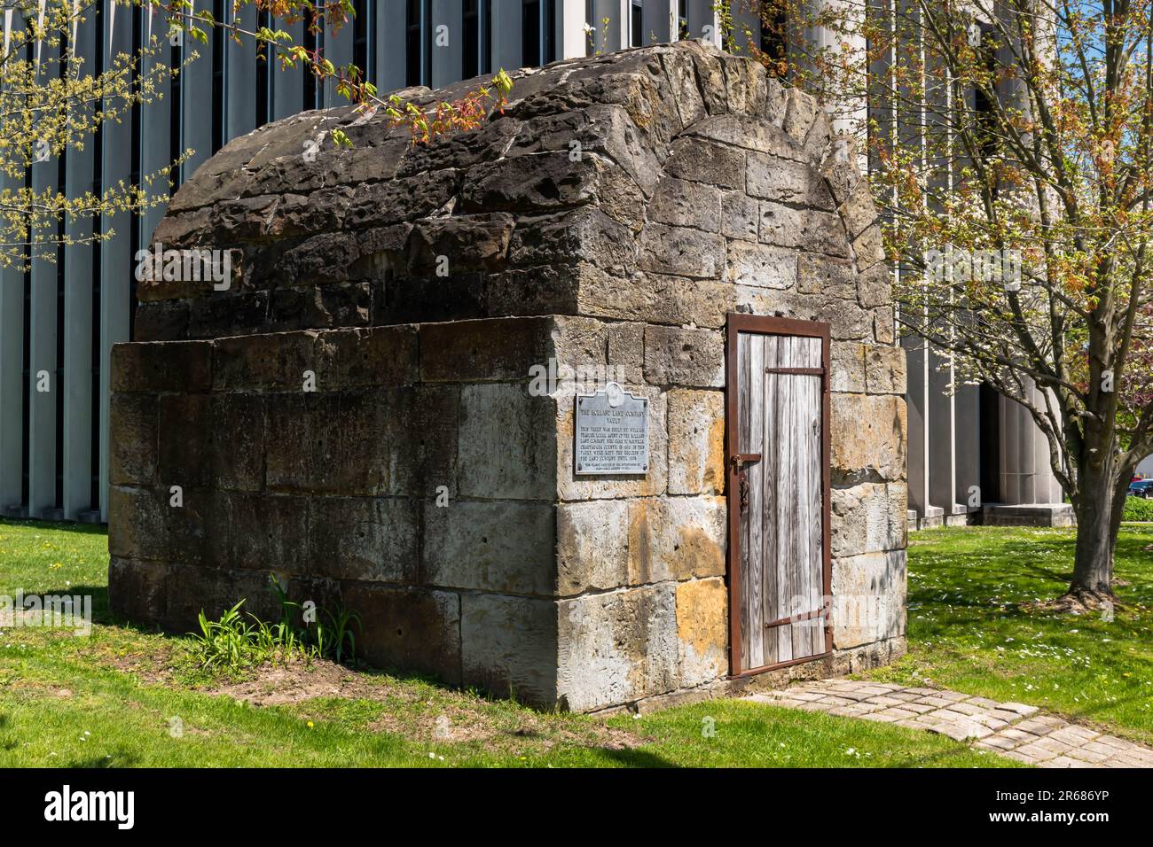 Holland land company vault building hi-res stock photography and images ...