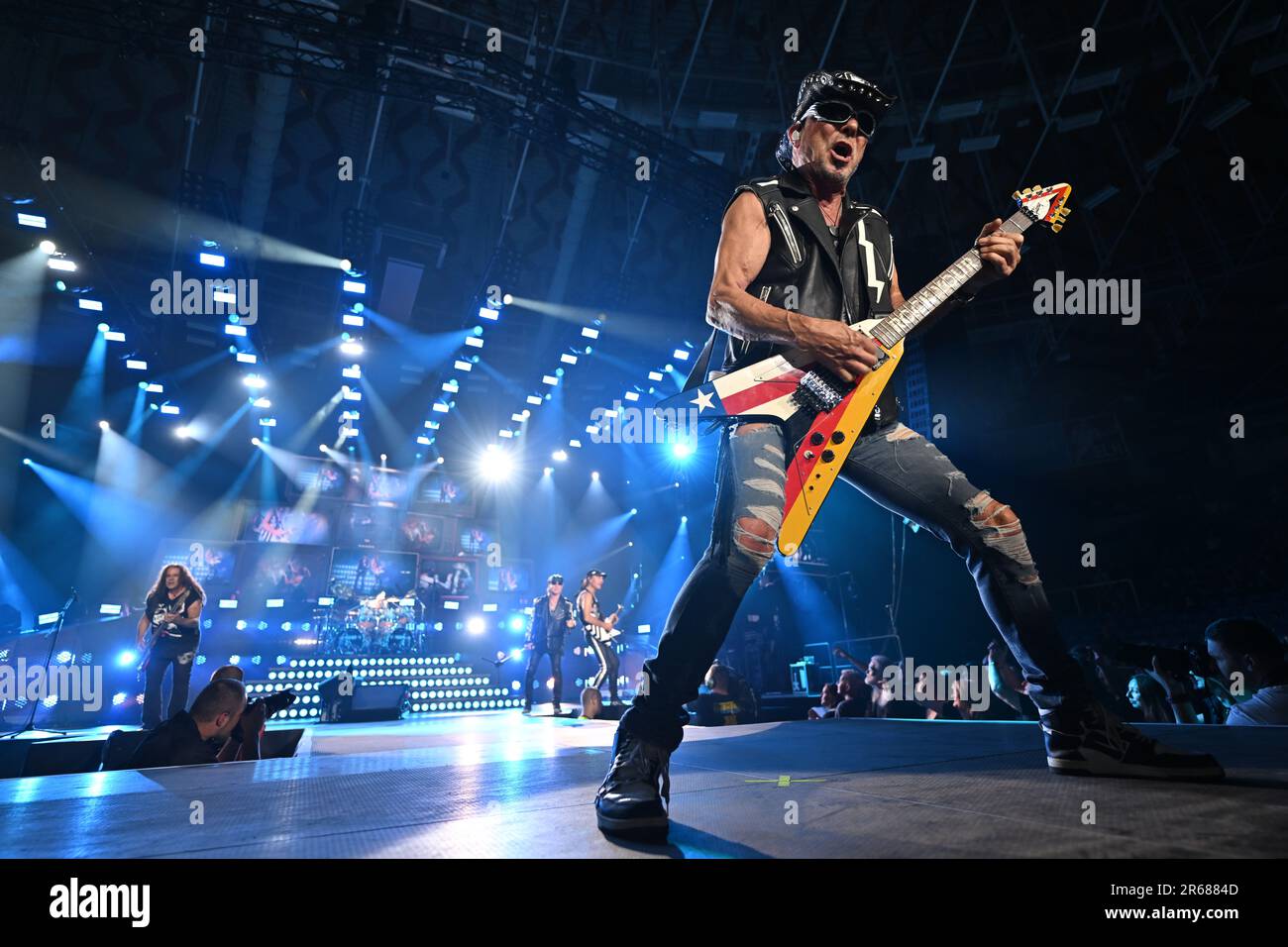 Guitarist band the scorpions hi-res stock photography and images - Alamy