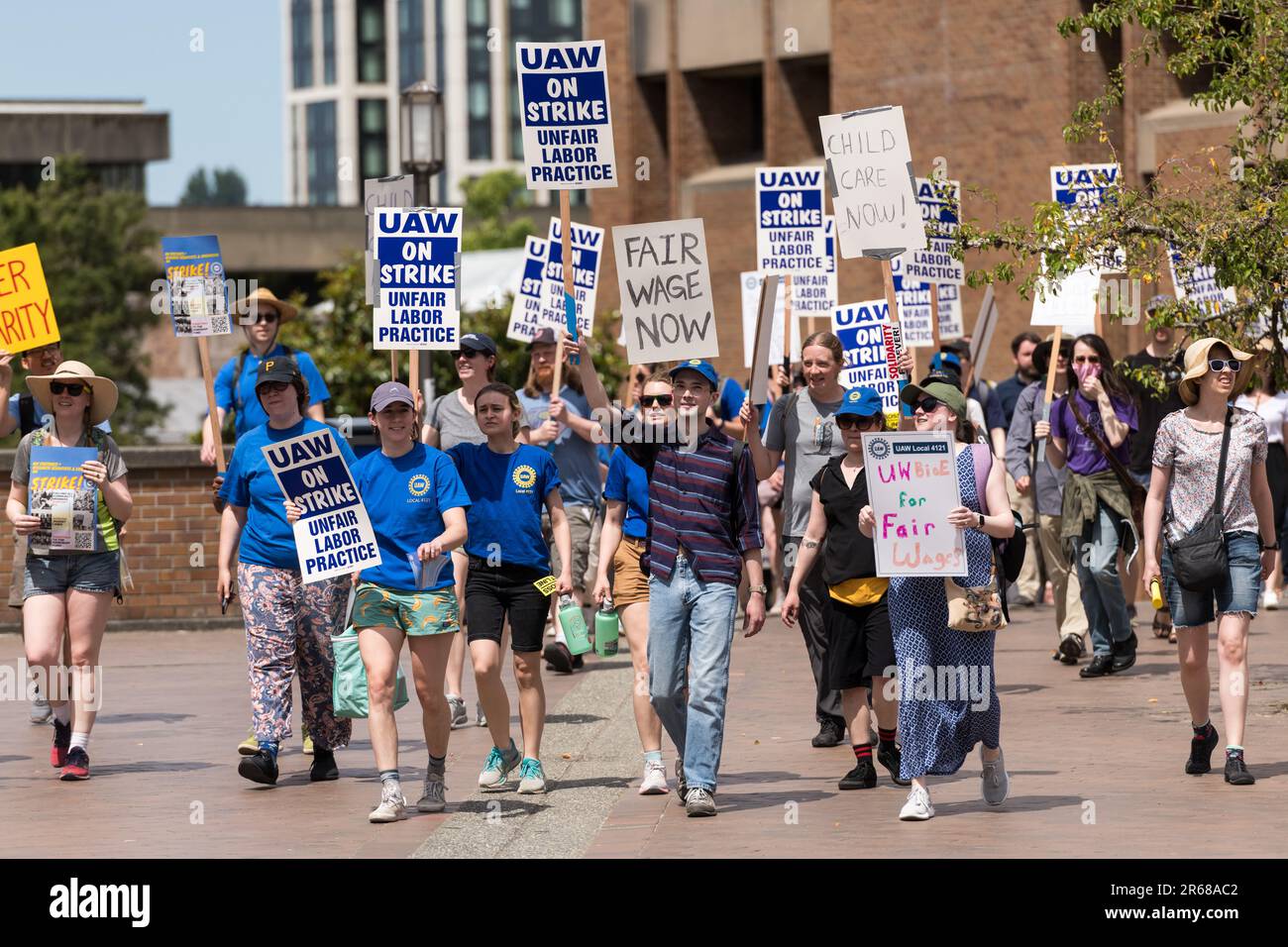 Seattle, USA. 7 Jun, 2023. University of Washington staff goes on ...