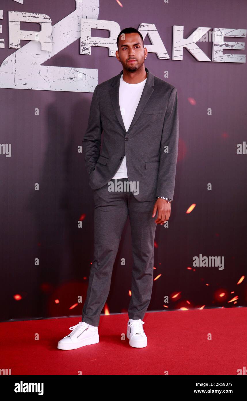 Yulen Pereira during the premiere of the film, 'Tyler Rake 2', directed ...