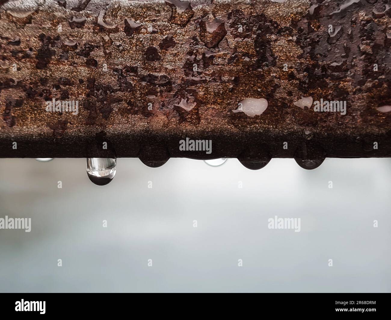 Drip edges hi-res stock photography and images - Alamy