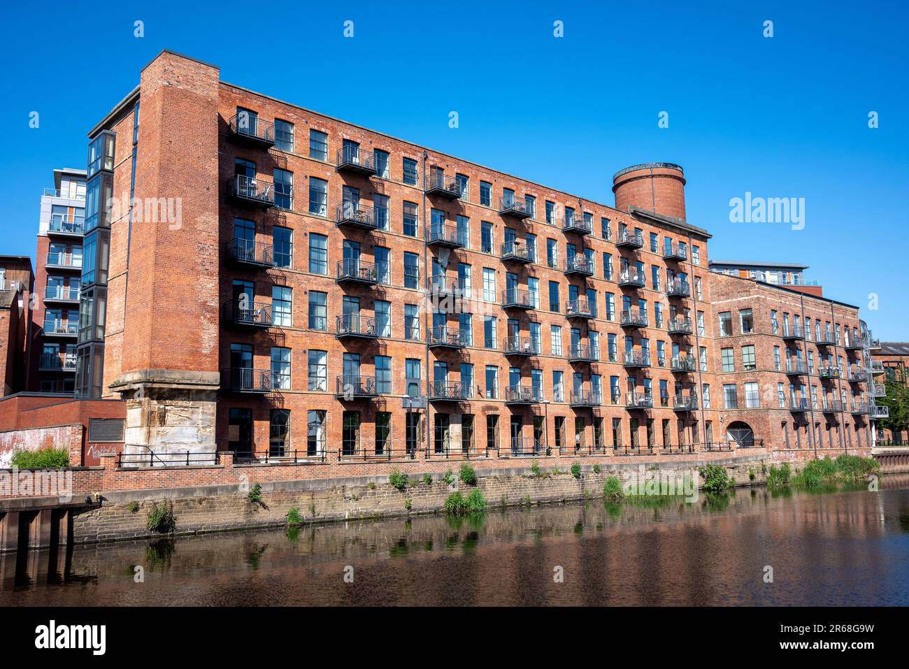 Modern apartment buildings around Leeds Dock, Leeds, UK Stock Photo - Alamy
