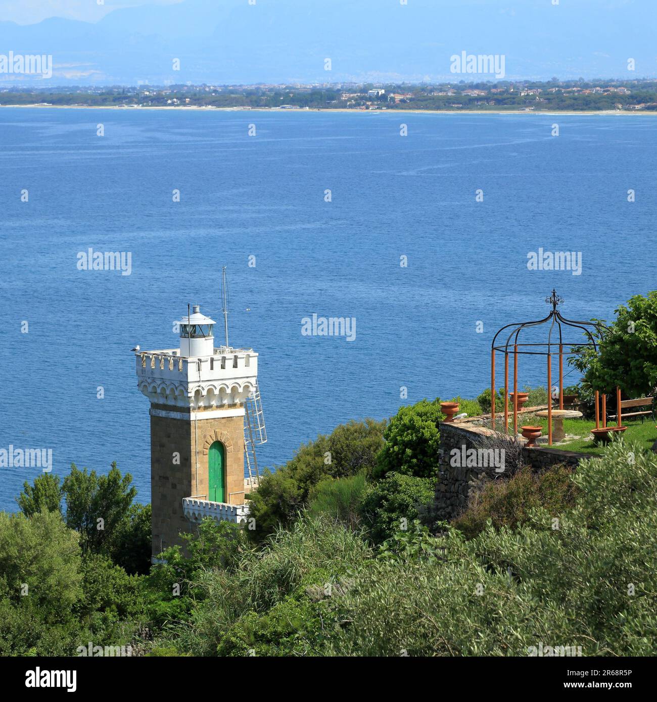 Faro di agropoli hi-res stock photography and images - Alamy