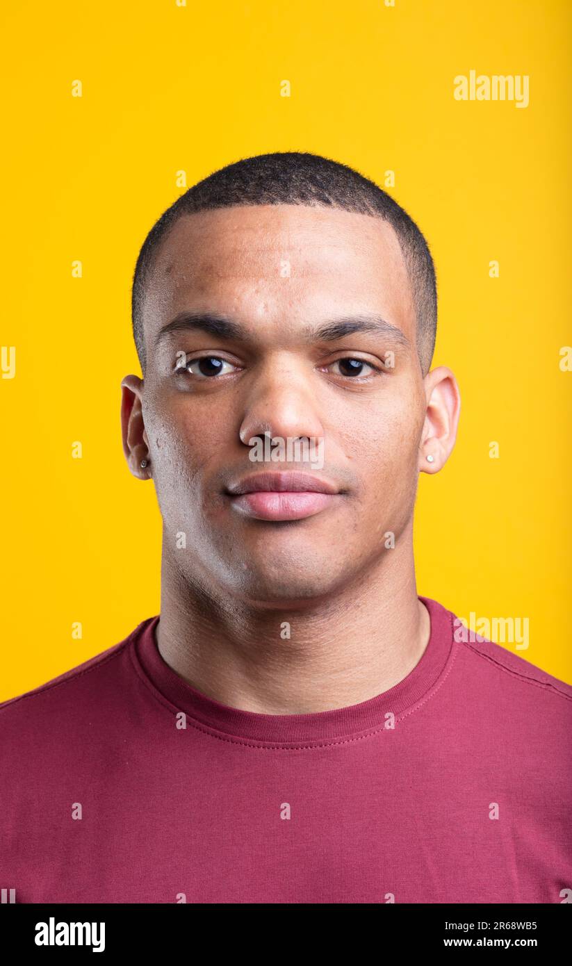 Intelligent and honest Afro-American person, subtly smiling, robust and ...